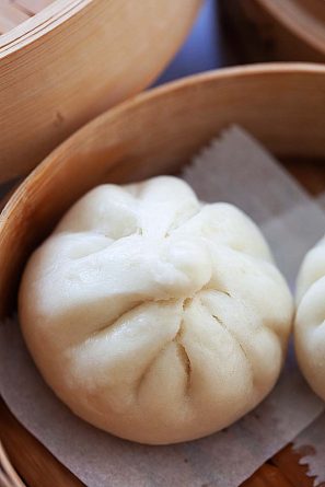 Steamed Chicken Buns (鸡仔包) - Rasa Malaysia