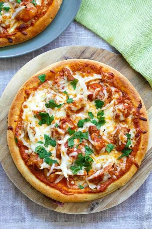 Chicken Tikka Masala Pizza (Homemade Indian Pizza!) - Rasa Malaysia