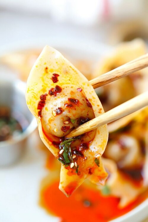 Sichuan Red Oil Wontons (Best Chinese Recipe) - Rasa Malaysia