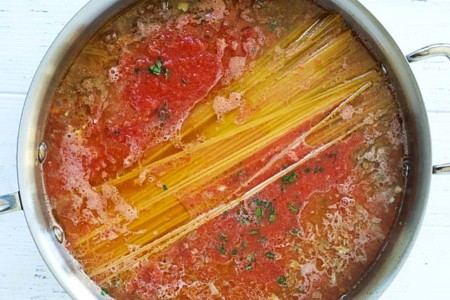 One Pot Spaghetti with Meat Sauce - Rasa Malaysia