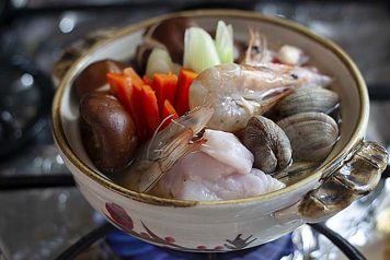 Nabe (Yosenabe/Japanese Hot Pot) - Rasa Malaysia