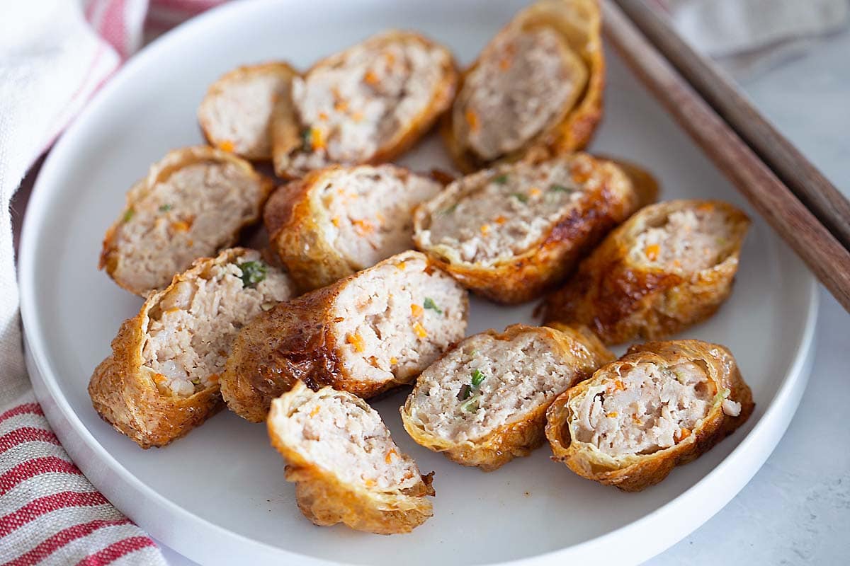 Minced Chicken and Pork Rolls (Jijuan) - Rasa Malaysia