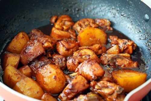 Nyonya Chicken and Potato Stew (Ayam Pongteh) - Rasa Malaysia